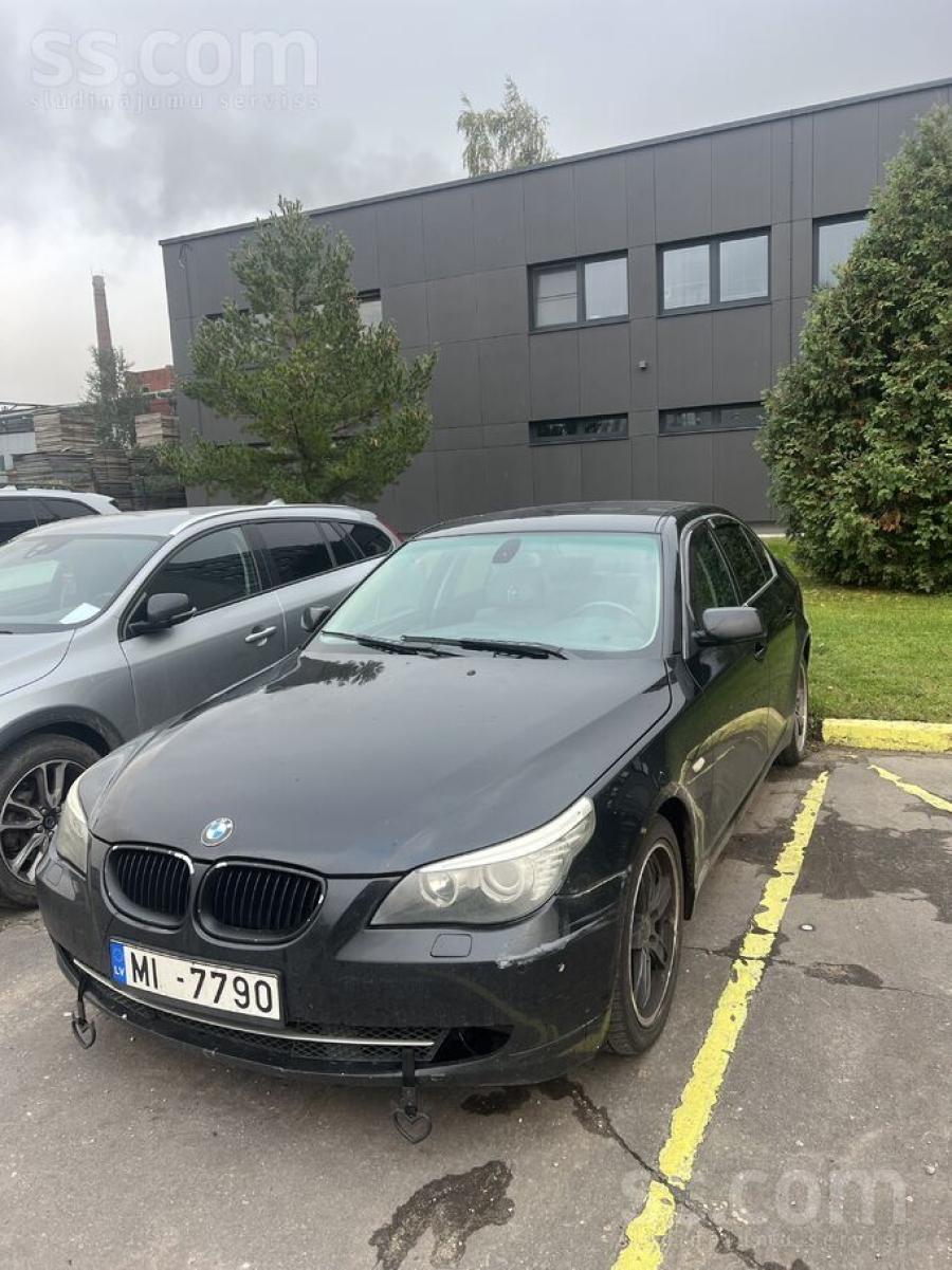 Melns BMW 525 2008 Rīga, ar dzinēja tilpumu 3.00 L un nobraukumu 375 tūkst. km par 3700 €, foto 1 vietnē AUTOMOTO.COM.LV