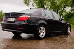 Melns BMW 525 2009 Kauņa, ar dzinēja tilpumu 3.00 L un nobraukumu 309 tūkst. km par 5000 €, foto 4 vietnē AUTOMOTO.COM.LV