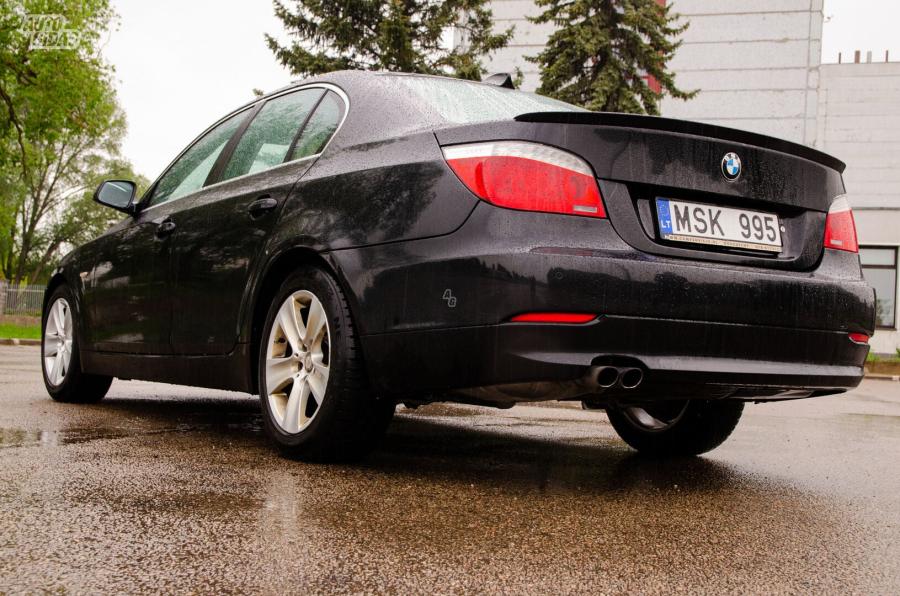 Melns BMW 525 2009 Kauņa, ar dzinēja tilpumu 3.00 L un nobraukumu 309 tūkst. km par 5000 €, foto 5 vietnē AUTOMOTO.COM.LV