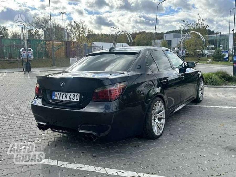 Черный БМВ 525 2009 в Вильнюс, объемом двигателя 2.50 л и пробегом 561 тыс. км за 8000 €, фото 3 на AUTOMOTO.COM.LV