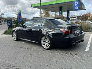Черный БМВ 525 2009 в Вильнюс, объемом двигателя 2.50 л и пробегом 561 тыс. км за 8000 €, фото 5 на AUTOMOTO.COM.LV