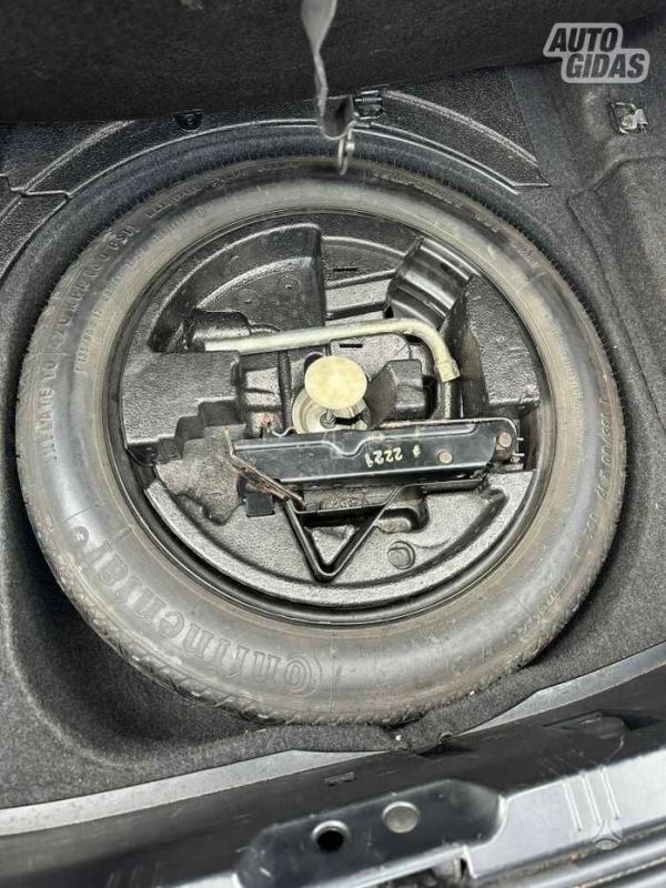 Melns BMW 525 2009 Viļņa, ar dzinēja tilpumu 2.50 L un nobraukumu 561 tūkst. km par 8000 €, foto 9 vietnē AUTOMOTO.COM.LV
