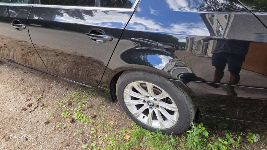 Черный БМВ 525 2009 в Вильнюс, объемом двигателя 2.99 л и пробегом 482 тыс. км за 5300 €, фото 40 на AUTOMOTO.COM.LV