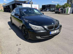 Black BMW 525 2009 in Kaunas, with an engine capacity of 2.99 L and mileage of 345 thousand km for 5100 €, photo 4 on AUTOMOTO.COM.LV