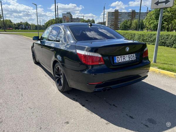 Black BMW 525 2009 in Kaunas, with an engine capacity of 2.99 L and mileage of 345 thousand km for 5100 €, photo 7 on AUTOMOTO.COM.LV