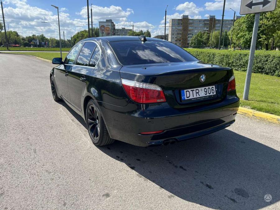 Black BMW 525 2009 in Kaunas, with an engine capacity of 2.99 L and mileage of 345 thousand km for 5100 €, photo 7 on AUTOMOTO.COM.LV