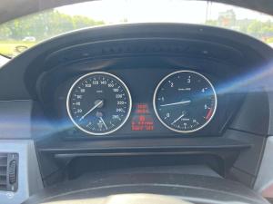 Black BMW 525 2009 in Kaunas, with an engine capacity of 2.99 L and mileage of 345 thousand km for 5100 €, photo 25 on AUTOMOTO.COM.LV