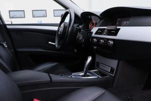 Черный БМВ 525 2009 в Клайпеда, объемом двигателя 3.00 л и пробегом 347 тыс. км за 5500 €, фото 26 на AUTOMOTO.COM.LV