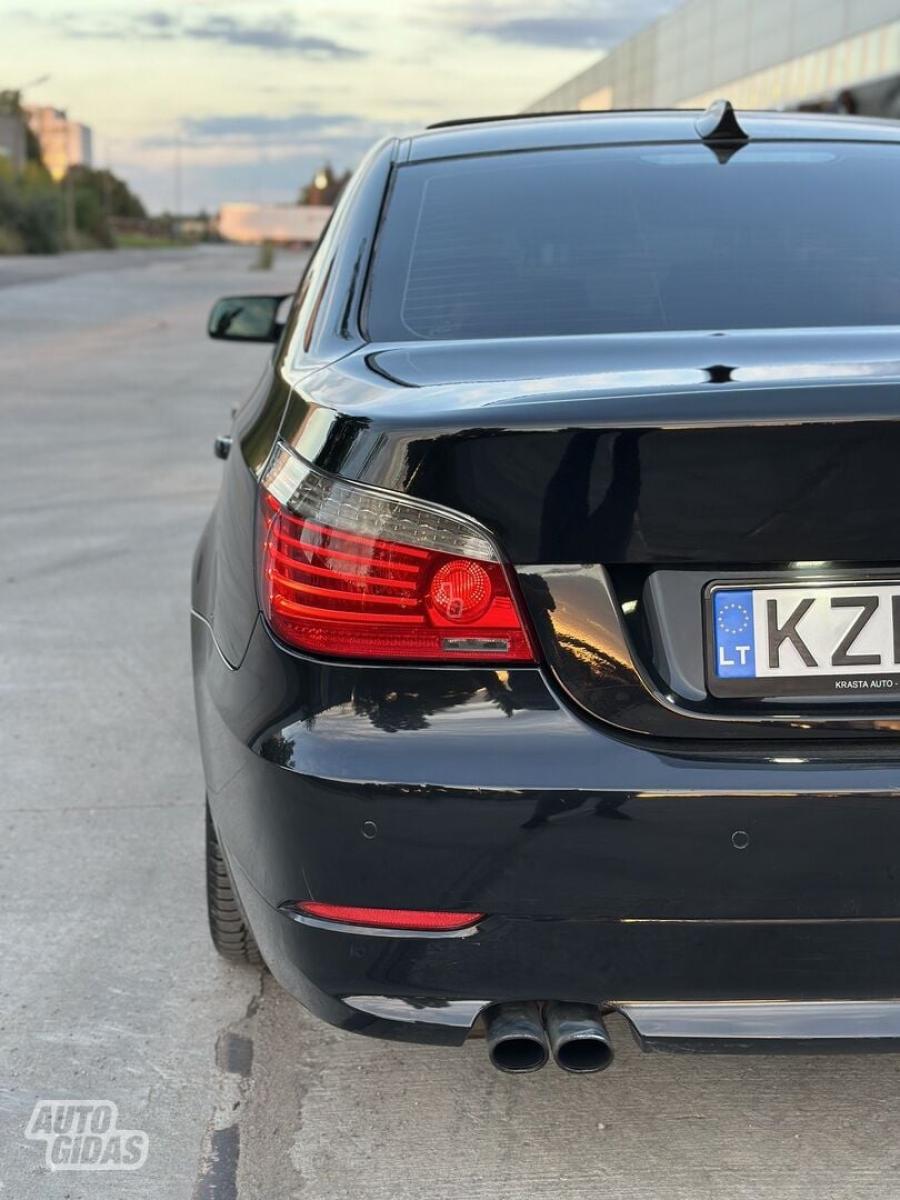 Black BMW 525 2009 in Alytus, with an engine capacity of 3.00 L and mileage of 493 thousand km for 4100 €, photo 11 on AUTOMOTO.COM.LV