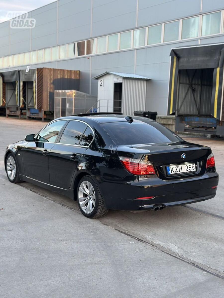 Black BMW 525 2009 in Alytus, with an engine capacity of 3.00 L and mileage of 493 thousand km for 4100 €, photo 12 on AUTOMOTO.COM.LV