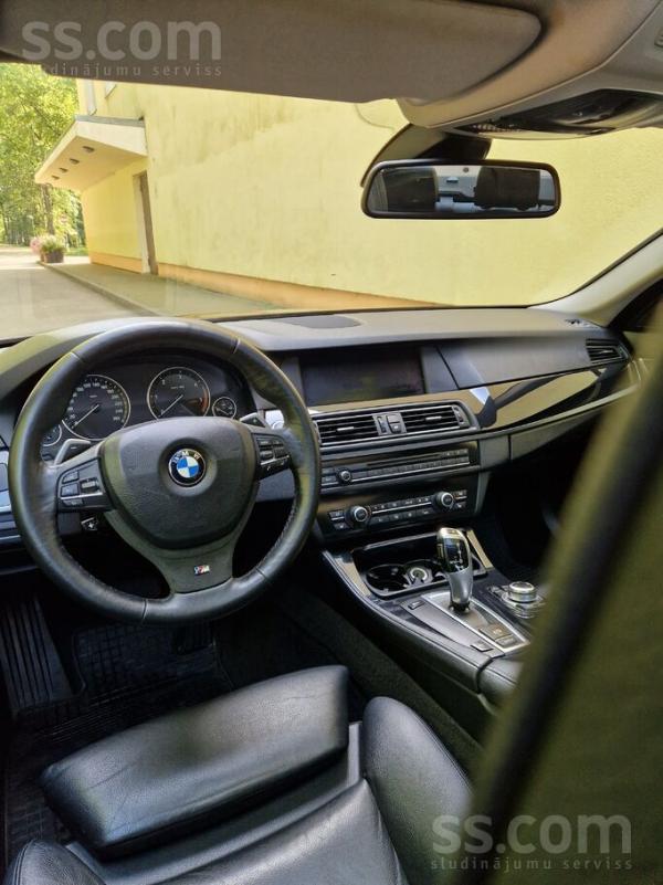 Black BMW 525 2010 in Ogre, with an engine capacity of 3.00 L and mileage of 353 thousand km for 8200 €, photo 9 on AUTOMOTO.COM.LV