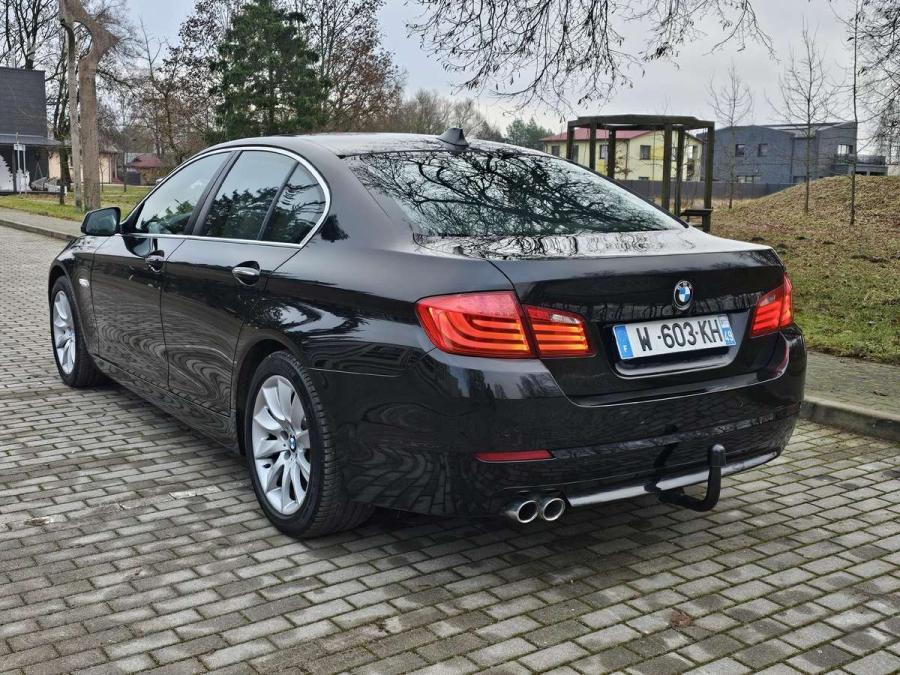Melns BMW 525 2010 Tauragė, ar dzinēja tilpumu 2.99 L un nobraukumu 220 tūkst. km par 9800 €, foto 10 vietnē AUTOMOTO.COM.LV