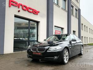 Black BMW 525 2010 in Riga, with an engine capacity of 3.00 L and mileage of 329 thousand km for 9500 €, photo  on AUTOMOTO.COM.LV