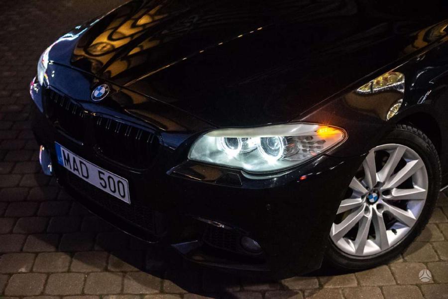 Melns BMW 525 2010 Kauņa, ar dzinēja tilpumu 2.99 L un nobraukumu 367 tūkst. km par 9900 €, foto 2 vietnē AUTOMOTO.COM.LV