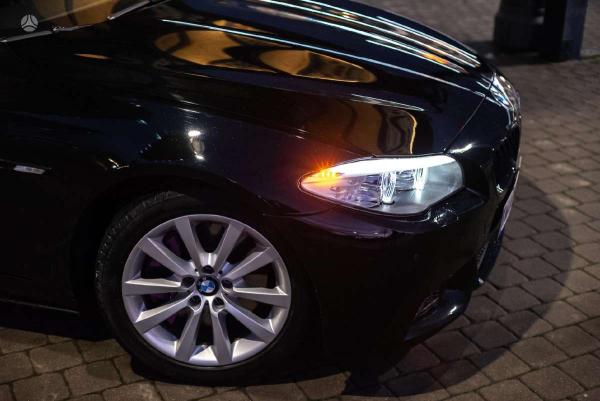 Melns BMW 525 2010 Kauņa, ar dzinēja tilpumu 2.99 L un nobraukumu 367 tūkst. km par 9900 €, foto 9 vietnē AUTOMOTO.COM.LV