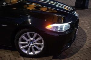 Black BMW 525 2010 in Kaunas, with an engine capacity of 2.99 L and mileage of 367 thousand km for 9900 €, photo 9 on AUTOMOTO.COM.LV
