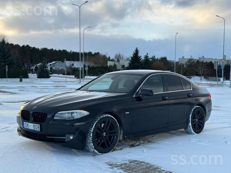 Melns BMW 525 2010 Rīga, ar dzinēja tilpumu 3.00 L un nobraukumu 297 tūkst. km par 9750 €, foto 3 vietnē AUTOMOTO.COM.LV