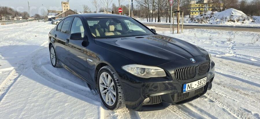 Black BMW 525 2010 in Cesis, with an engine capacity of 3.00 L and mileage of 289 thousand km for 10250 €, photo 7 on AUTOMOTO.COM.LV