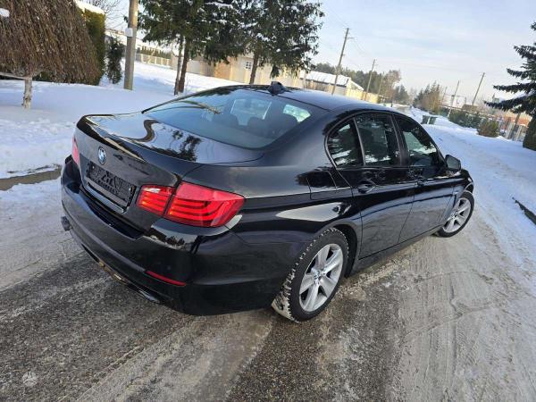 Melns BMW 525 2010 Kėdainiai, ar dzinēja tilpumu 3.00 L un nobraukumu 310 tūkst. km par 6700 €, foto 3 vietnē AUTOMOTO.COM.LV