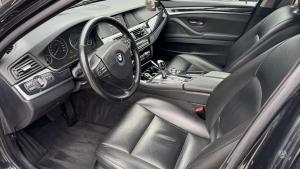 Melns BMW 525 2010 Viļņa, ar dzinēja tilpumu 2.99 L un nobraukumu 319 tūkst. km par 6500 €, foto 7 vietnē AUTOMOTO.COM.LV