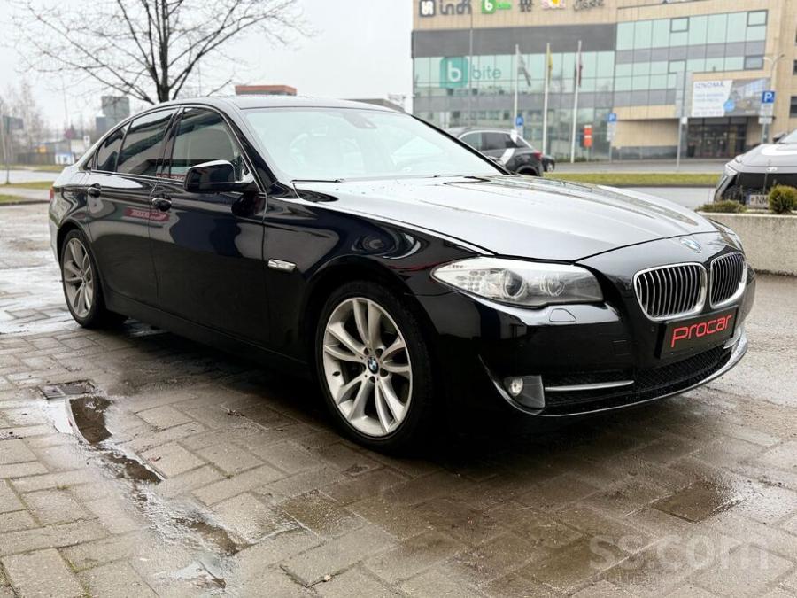 Melns BMW 525 2010 Rīga, ar dzinēja tilpumu 3.00 L un nobraukumu 329 tūkst. km par 7990 €, foto 7 vietnē AUTOMOTO.COM.LV