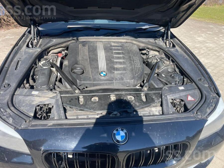 Melns BMW 525 2010 Balvi, ar dzinēja tilpumu 3.00 L un nobraukumu 0 tūkst. km par 4000 €, foto 7 vietnē AUTOMOTO.COM.LV