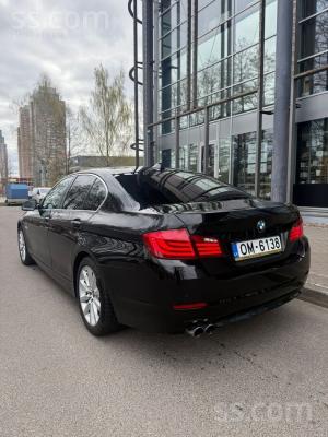 Black BMW 525 2010 in Riga, with an engine capacity of 3.00 L and mileage of 0 thousand km for 8500 €, photo 5 on AUTOMOTO.COM.LV