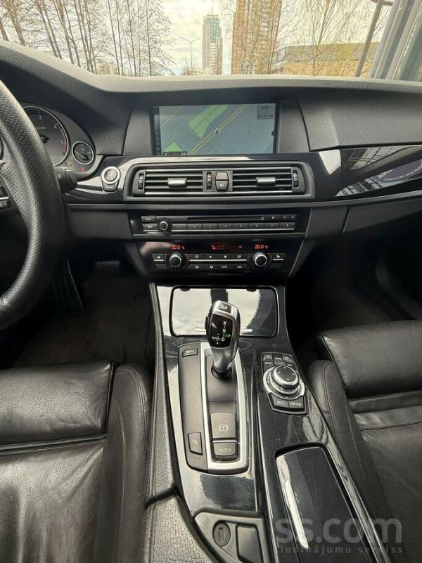 Melns BMW 525 2010 Rīga, ar dzinēja tilpumu 3.00 L un nobraukumu 0 tūkst. km par 8500 €, foto 5 vietnē AUTOMOTO.COM.LV