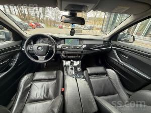 Black BMW 525 2010 in Riga, with an engine capacity of 3.00 L and mileage of 0 thousand km for 8500 €, photo 7 on AUTOMOTO.COM.LV