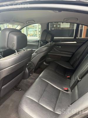 Black BMW 525 2010 in Riga, with an engine capacity of 3.00 L and mileage of 0 thousand km for 8500 €, photo 8 on AUTOMOTO.COM.LV