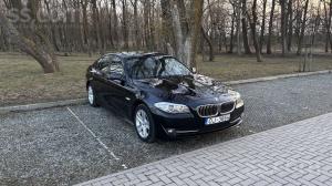 Melns BMW 525 2010 Liepāja, ar dzinēja tilpumu 3.00 L un nobraukumu 314 tūkst. km par 7800 €, foto 4 vietnē AUTOMOTO.COM.LV
