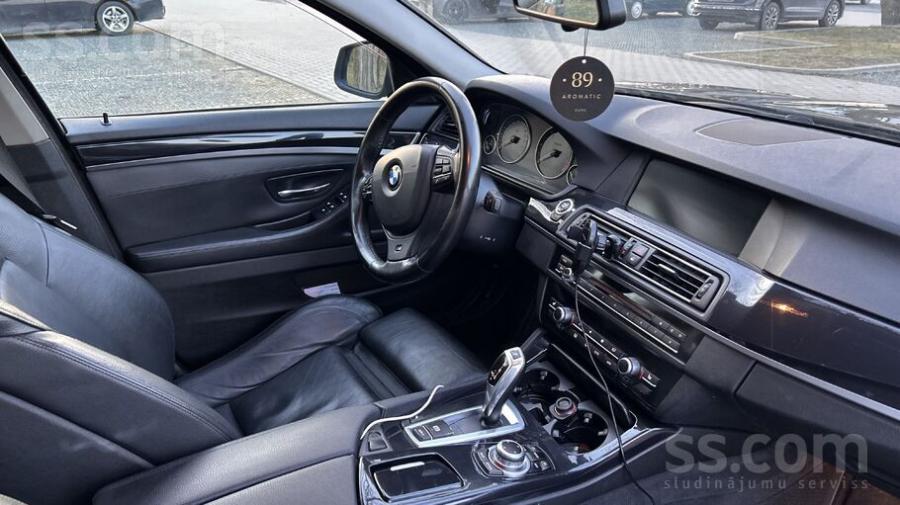 Melns BMW 525 2010 Liepāja, ar dzinēja tilpumu 3.00 L un nobraukumu 314 tūkst. km par 7800 €, foto 16 vietnē AUTOMOTO.COM.LV
