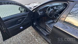 Melns BMW 525 2010 Liepāja, ar dzinēja tilpumu 3.00 L un nobraukumu 314 tūkst. km par 7800 €, foto 21 vietnē AUTOMOTO.COM.LV