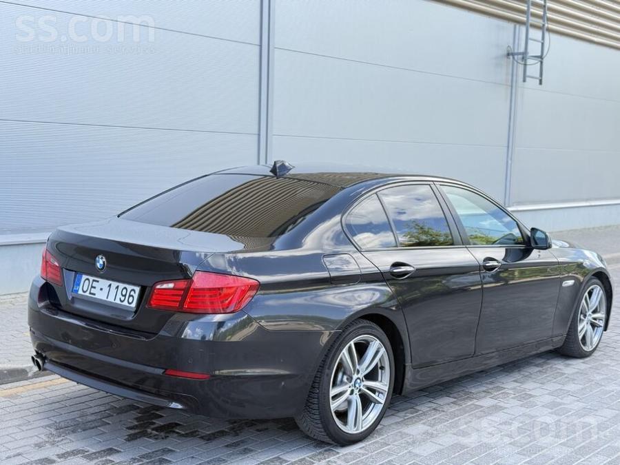 Melns BMW 525 2010 Rīga, ar dzinēja tilpumu 3.00 L un nobraukumu 380 tūkst. km par 8500 €, foto 5 vietnē AUTOMOTO.COM.LV