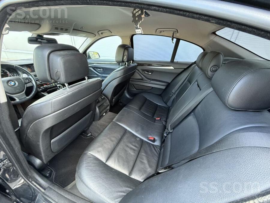 Melns BMW 525 2010 Rīga, ar dzinēja tilpumu 3.00 L un nobraukumu 380 tūkst. km par 8500 €, foto 6 vietnē AUTOMOTO.COM.LV
