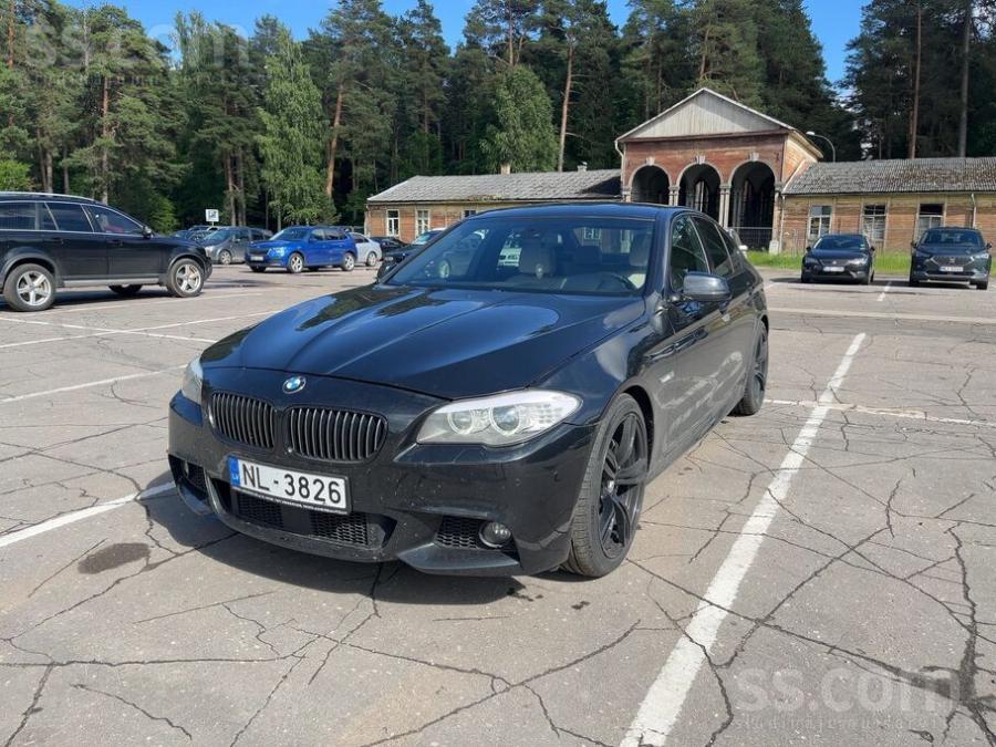 Melns BMW 525 2010 Rīga, ar dzinēja tilpumu 3.00 L un nobraukumu 295 tūkst. km par 10000 €, foto 4 vietnē AUTOMOTO.COM.LV