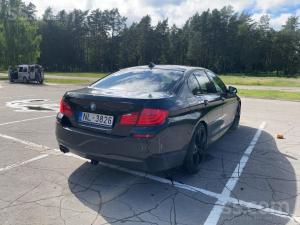 Melns BMW 525 2010 Rīga, ar dzinēja tilpumu 3.00 L un nobraukumu 295 tūkst. km par 10000 €, foto 5 vietnē AUTOMOTO.COM.LV