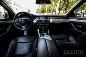 Melns BMW 525 2010 Liepāja, ar dzinēja tilpumu 3.00 L un nobraukumu 430 tūkst. km par 8750 €, foto 9 vietnē AUTOMOTO.COM.LV