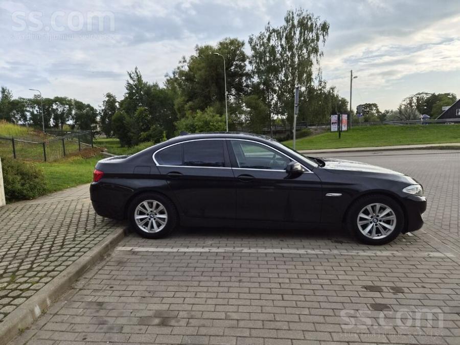 Melns BMW 525 2010 Rēzekne, ar dzinēja tilpumu 3.00 L un nobraukumu 468 tūkst. km par 6750 €, foto 6 vietnē AUTOMOTO.COM.LV