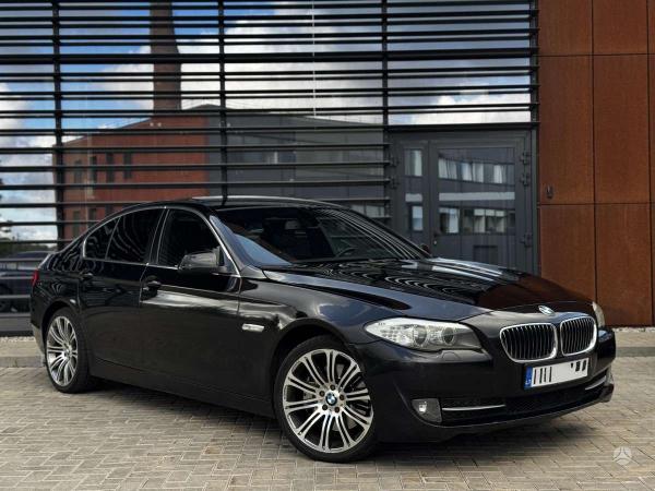 BMW 525 2010 Klaipėda vietnē Melns BMW 525 2010 Klaipėda, ar dzinēja tilpumu 2.99 L un nobraukumu 400 tūkst. km par 5850 €, foto 6 vietnē AUTOMOTO.COM.LV