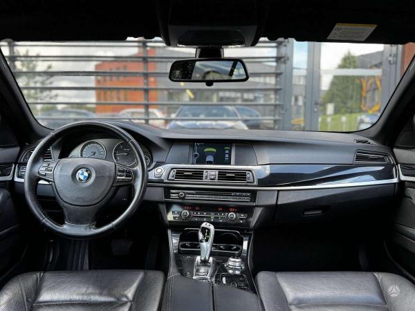 BMW 525 2010 Klaipėda vietnē Melns BMW 525 2010 Klaipėda, ar dzinēja tilpumu 2.99 L un nobraukumu 400 tūkst. km par 5850 €, foto 11 vietnē AUTOMOTO.COM.LV