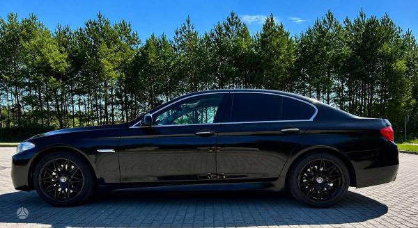 БМВ 525 2010 в Таураге на AUTOMOTO.COM.LV Черный БМВ 525 2010 в Таураге, объемом двигателя 2.99 л и пробегом 311 тыс. км за 11500 €, фото 4 на AUTOMOTO.COM.LV