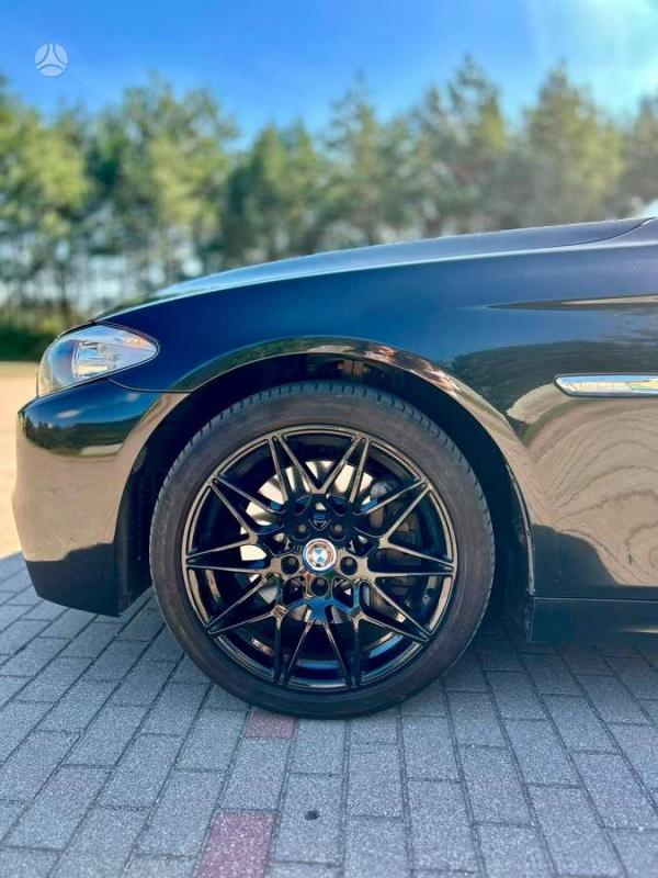 БМВ 525 2010 в Таураге на AUTOMOTO.COM.LV Черный БМВ 525 2010 в Таураге, объемом двигателя 2.99 л и пробегом 311 тыс. км за 11500 €, фото 6 на AUTOMOTO.COM.LV