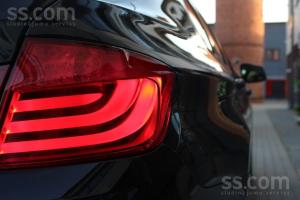 Black BMW 525 2010 in Riga, with an engine capacity of 3.00 L and mileage of 255 thousand km for 8950 €, photo 30 on AUTOMOTO.COM.LV