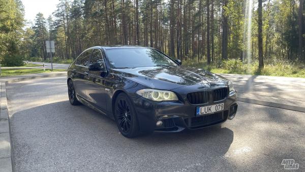 Black BMW 525 2010 in Druskininkai, with an engine capacity of 3.00 L and mileage of 295 thousand km for 9700 €, photo 5 on AUTOMOTO.COM.LV