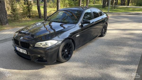 Black BMW 525 2010 in Druskininkai, with an engine capacity of 3.00 L and mileage of 295 thousand km for 9700 €, photo 6 on AUTOMOTO.COM.LV