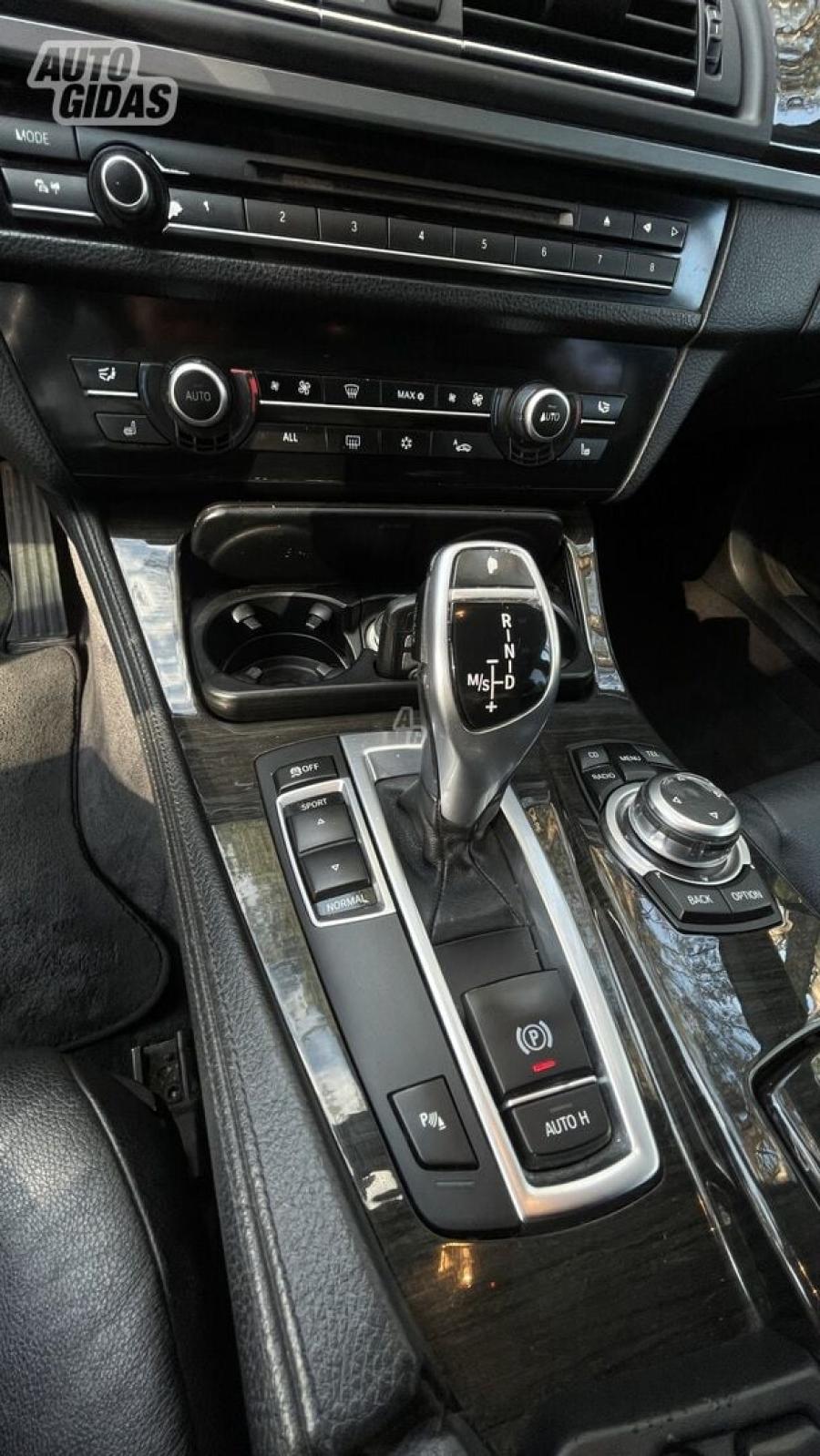 Melns BMW 525 2010 Druskininkai, ar dzinēja tilpumu 3.00 L un nobraukumu 295 tūkst. km par 9700 €, foto 19 vietnē AUTOMOTO.COM.LV