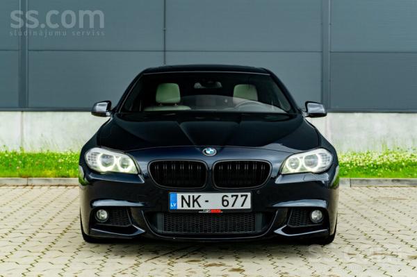 Black BMW 525 2011 in Riga, with an engine capacity of 3.00 L and mileage of 205 thousand km for 12990 €, photo 2 on AUTOMOTO.COM.LV