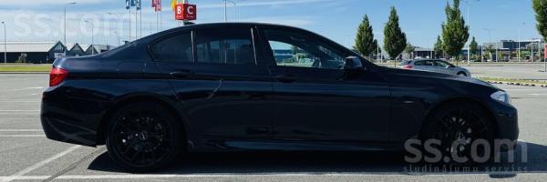 Melns BMW 525 2011 Rīga, ar dzinēja tilpumu 3.00 L un nobraukumu 298 tūkst. km par 11900 €, foto 2 vietnē AUTOMOTO.COM.LV