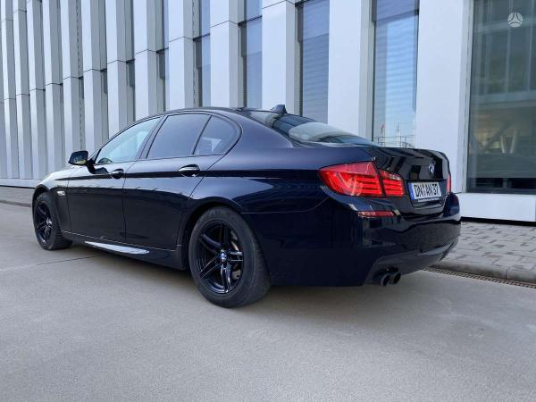 Melns BMW 525 2011 Viļņa, ar dzinēja tilpumu 0.00 L un nobraukumu 299 tūkst. km par 10990 €, foto 3 vietnē AUTOMOTO.COM.LV